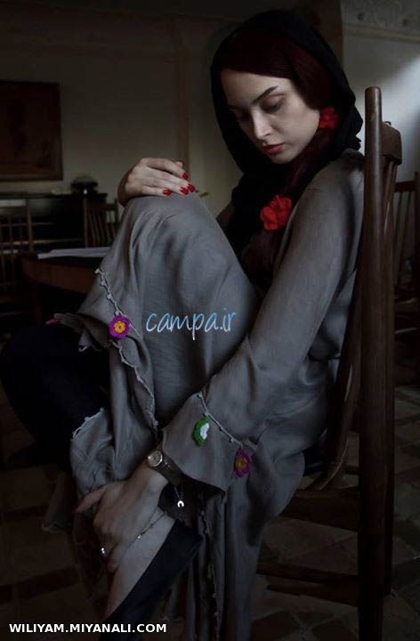 عکس نیوشا ضیغمی با حجاب عجیب